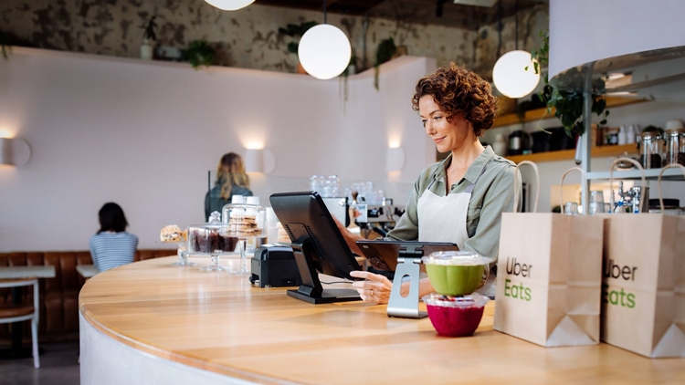 Uber Eats presenta Pickup: il servizio di asporto tramite App ...